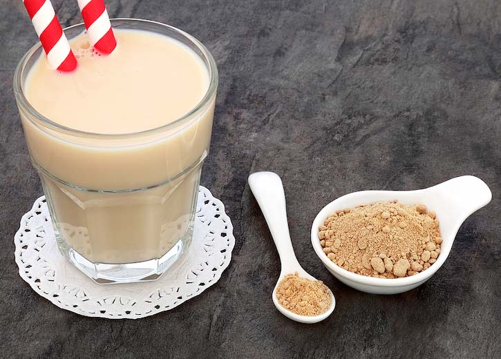 5 Easy Smoothies Made with Maca Root Powder - The Vegan Atlas