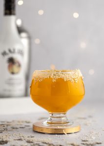 15+ Luscious Mango Smoothies and Other Refreshing Drinks