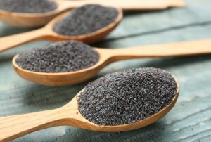 A Guide to Poppy Seeds — with Tips, Ideas, & Recipes