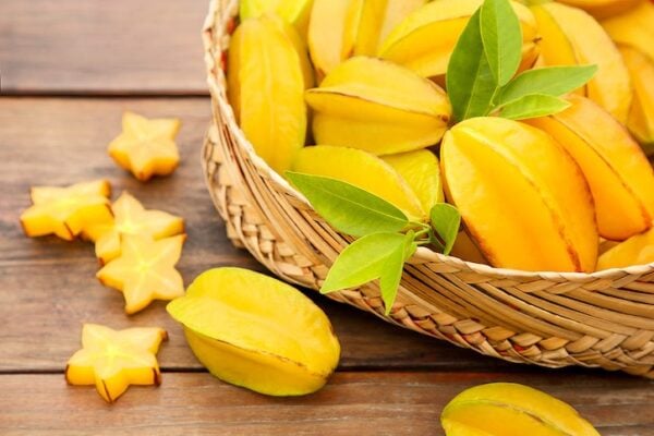 A Guide to Star Fruit (Carambola) with Tips, Ideas & Recipes